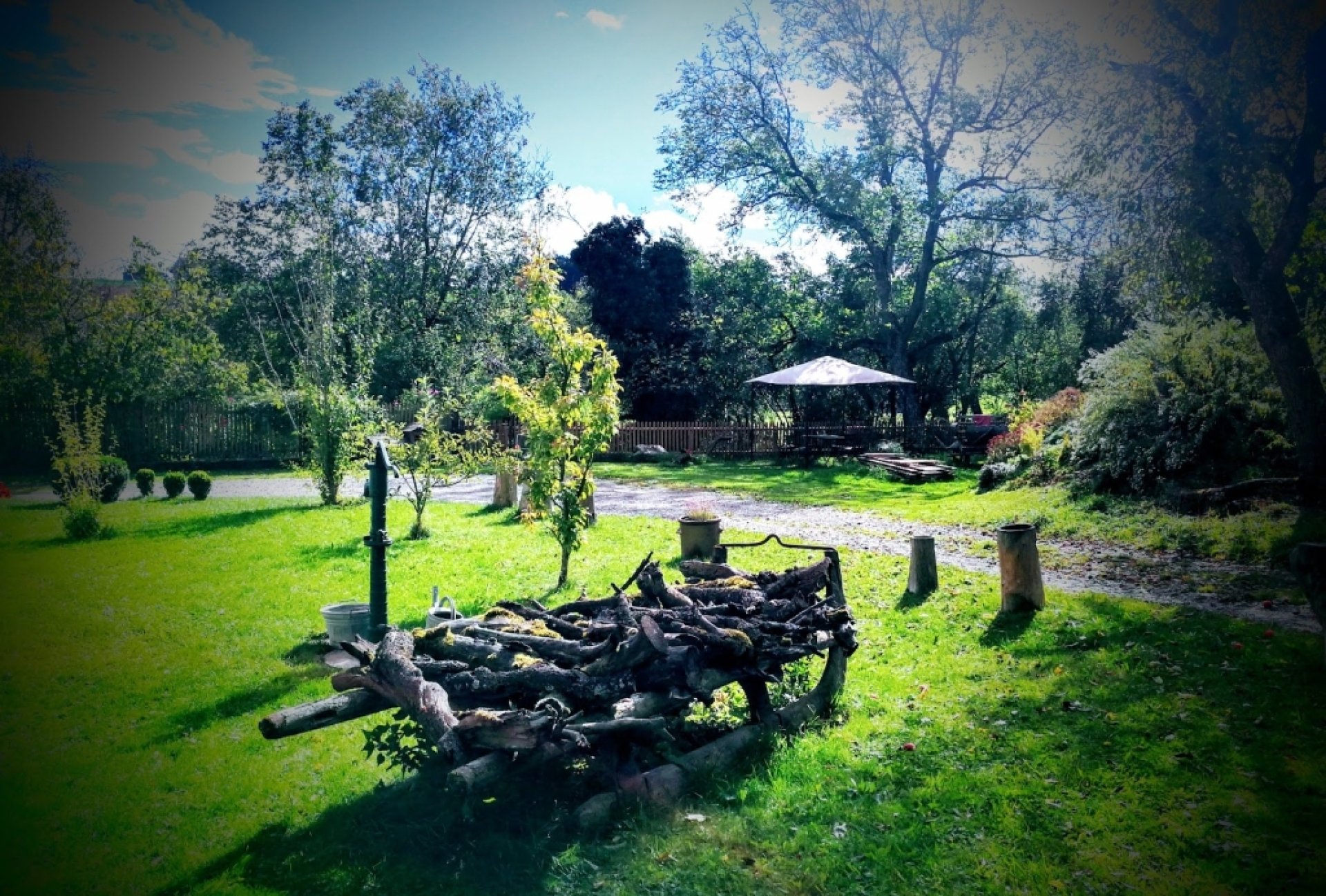 Tierhof Mittelbuch, Biberach an der Riß: Information, Tickets and Reviews