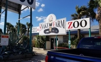 Animal World & Snake Farm Zoo, New Braunfels, TX: Information, Tickets ...