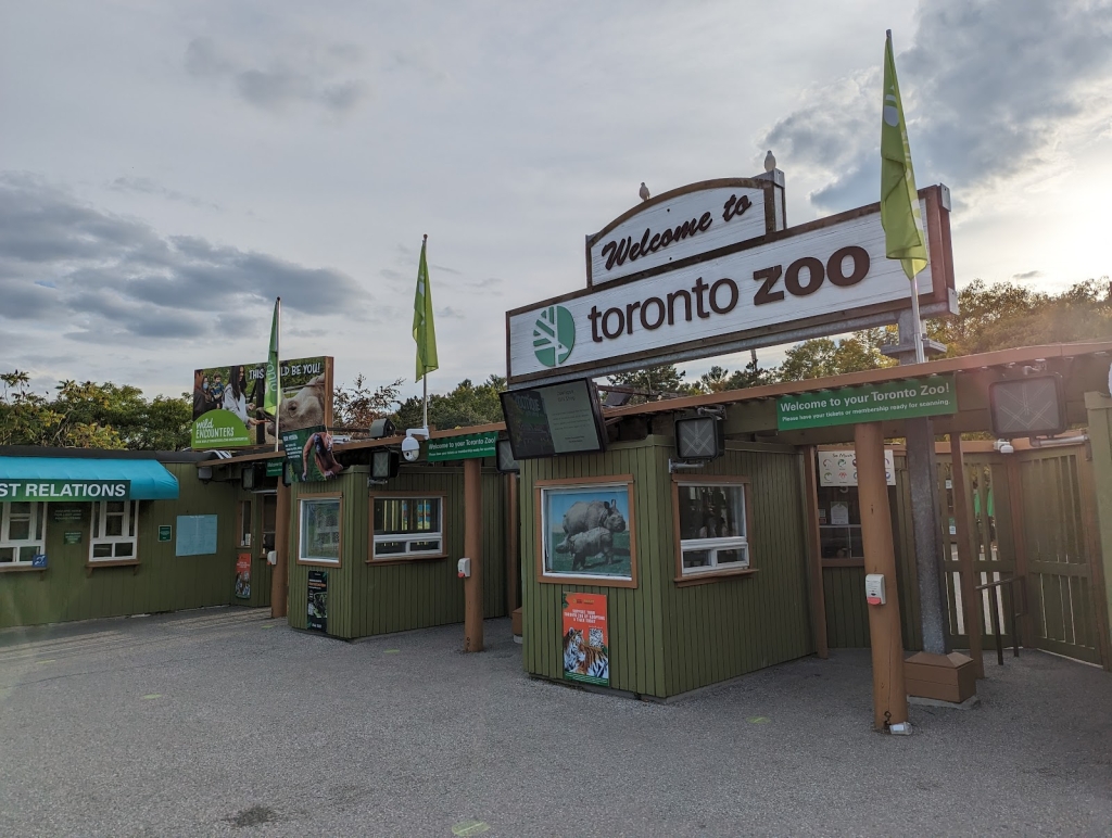 Toronto Zoo: Information, Tickets and Reviews