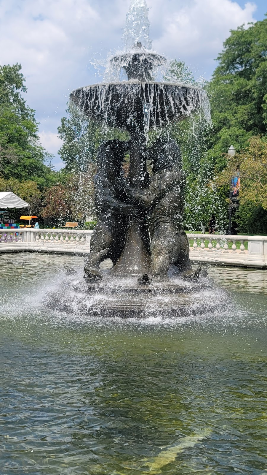 Detroit Zoo, Royal Oak, MI: Information, Tickets and Reviews