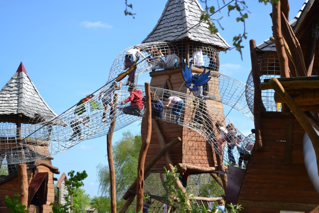 Hobbledown Adventure Farm Park and Zoo, Epsom: Information, Tickets and ...